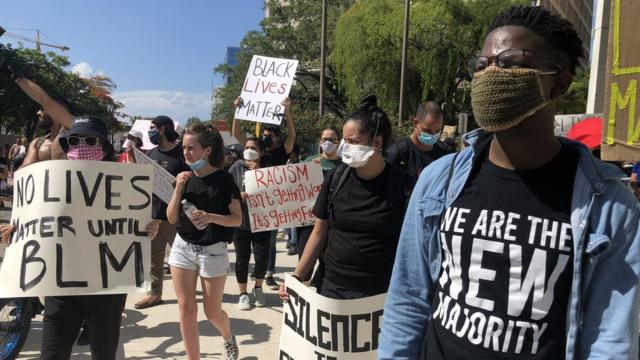 George Floyd: las estremecedoras imágenes del caos y la ira que ...