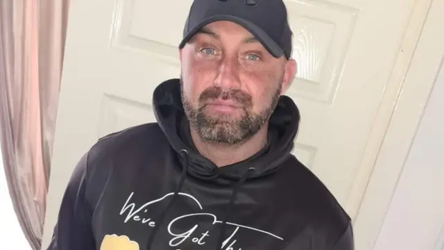 Droga i muzika u Velikoj Britaniji: Di-džej i prijatelji koji pomažu ...