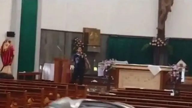 Saksi Mata Serangan Gereja Di Yogyakarta Saya Menahan Pintu Supaya