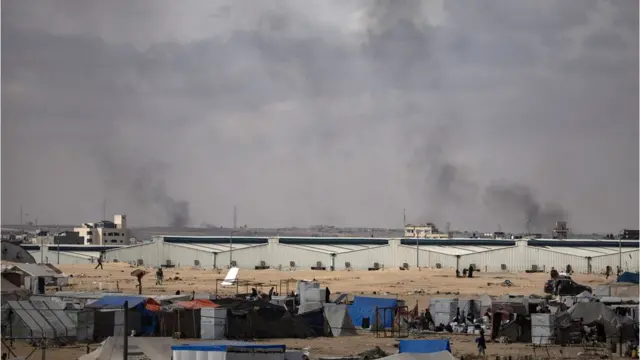 Izrael i Palestinci: Više od 20 žrtava u novom napadu na kamp u Rafi ...