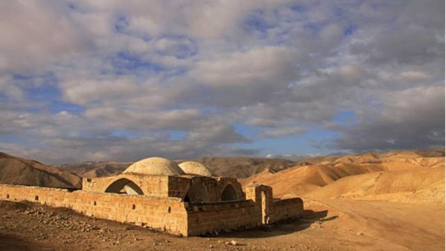 Qabriga Nabi Muuse CS oo "xad gudub weyn" lagu sameeyay - BBC News Somali