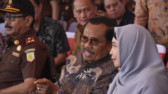 Hukuman kebiri kimia pertama untuk pemerkosa anak di Indonesia belum bisa diterapkan - BBC News ...