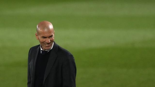 Зинедин Зидан покинул пост главного тренера мадридского "Реала" - BBC ...