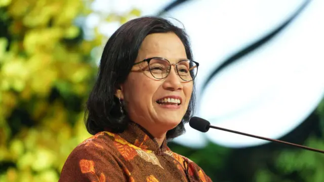 Kabinet Merah Putih: Mengapa Prabowo ingin Sri Mulyani kembali menjadi Menkeu? - BBC News Indonesia