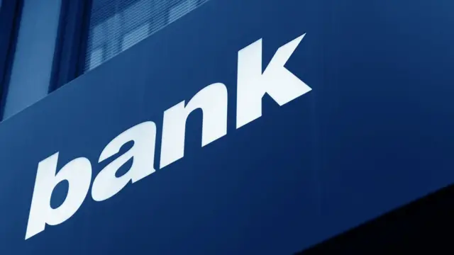 Púrpura, realeza y negro elegancia: qué significan los diferente ...