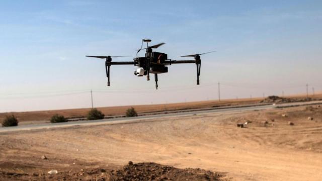 Ketika ISIS lebih piawai menggunakan drone - BBC News Indonesia