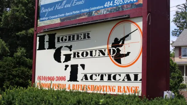 El polémico grupo de padres armados que "rescata" a jóvenes de las ...