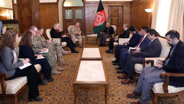 فرمانده سنتکام: نگرانیم ایران از طریق گروه‌های نیابتی‌اش به نیروهای ...