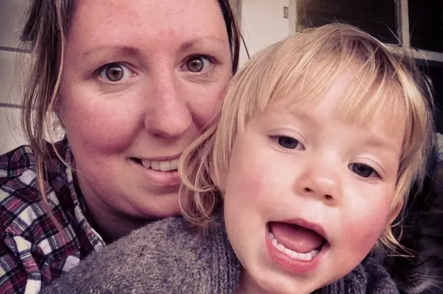 La madre que 5 años después de su último embarazo aún siente mareos ...