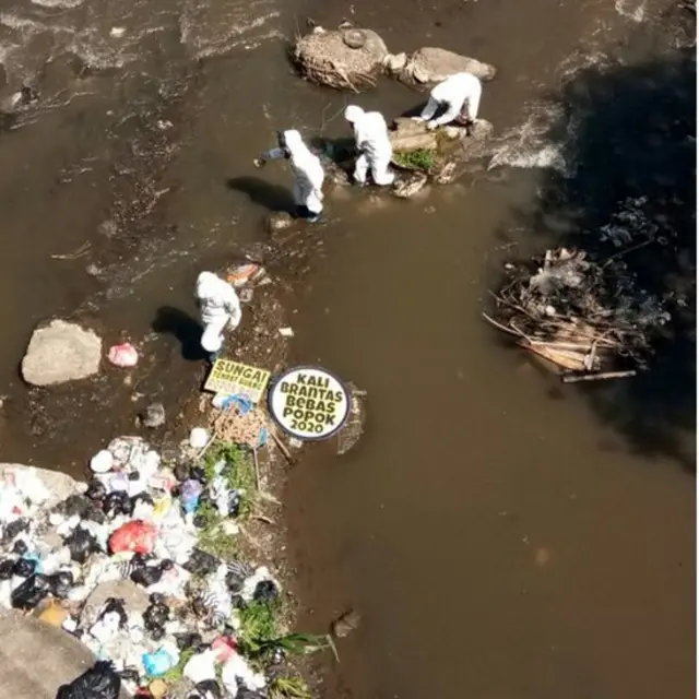 Ke Mana Perginya 1 000 Ton Sampah Di Surabaya Bbc News Indonesia