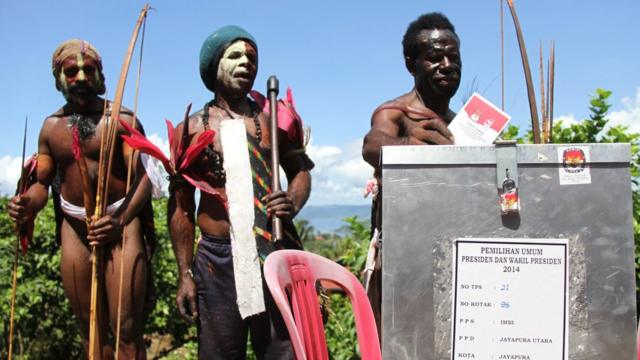 Suharto, suara dari Timur: antara 'diktator sukses' dan 'penindas kejam' - BBC News Indonesia