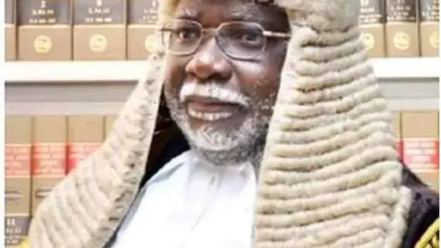 Ìjọba gbọ́dọ̀ fi páńpẹ́ ọba mú CJN tẹlẹ̀, ìfipòsílẹ̀ kò tó – Huriwa ...