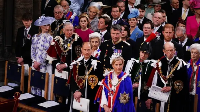 Коронация Карла III в фотографиях - BBC News Русская служба