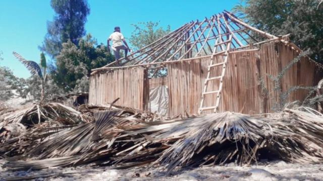 Kisah eks pengungsi Timor Timur di NTT, tinggal di rumah beratap daun ...