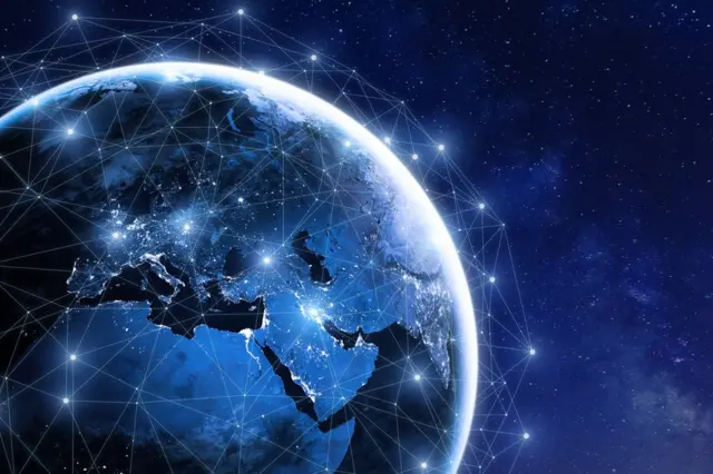 La controvertida teoría que explica la estructura de internet (y la ...