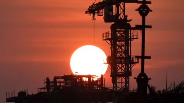 Indonesia kehilangan Rp5,8 triliun akibat 24 BUMN rugi di 2017 - BBC News Indonesia