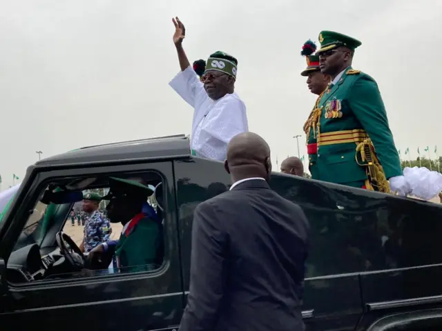 An rantsar da Tinubu a matsayin sabon shugaban Najeriya - BBC News Hausa