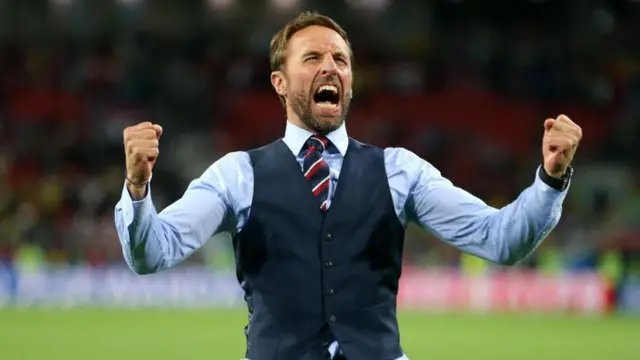 Kocin Ingila Gareth Southgate ya ajiye aikinsa - BBC News Hausa