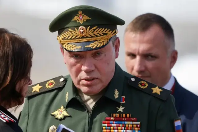 Jenerali Valery Gerasimov wa Urusi mkuu mpya wa jeshi mwenye jukumu la ...