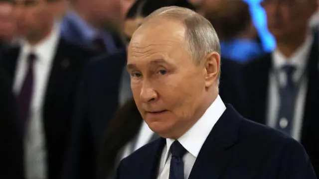 OCCRP: Apakah Jokowi layak bersanding dengan finalis pemimpin negara terkorup di dunia versi ...