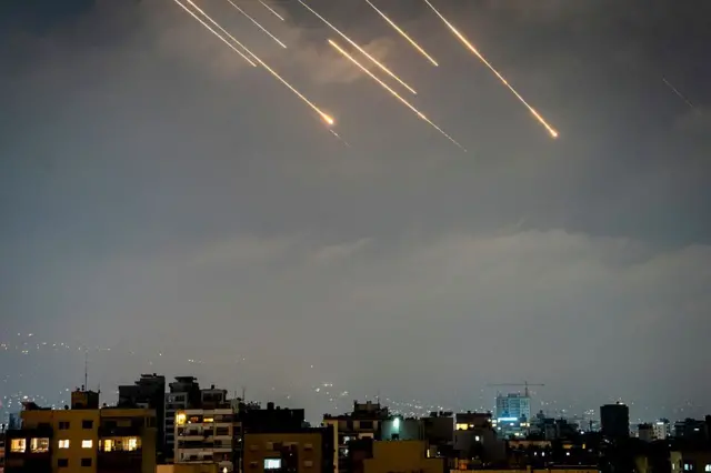 Iran-Israel: Trump kecam Israel dan Iran, tuduh keduanya langgar ...