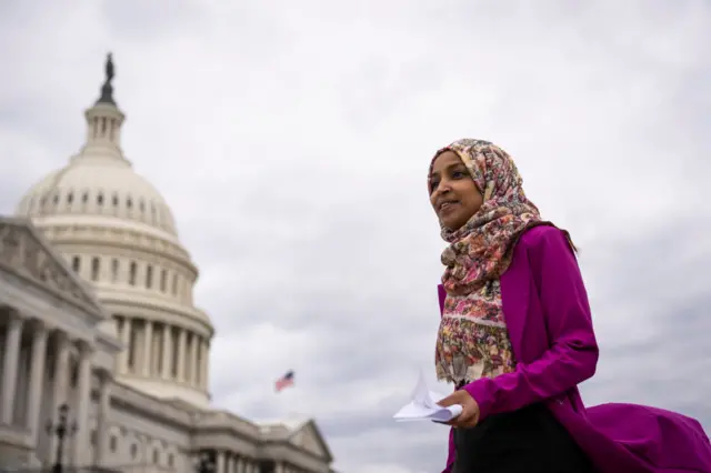Ilhaan Cumar: “Sidii Trump uu u yimid nacaybka Islaamka loo qabo hoos ...
