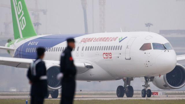 C919, pesawat buatan Cina yang separuh harga B737 dan A320 - BBC News Indonesia