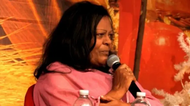 Artistoota Bara 2015 keessa gaggeessine: Alii Birraa, Zarihuun ...