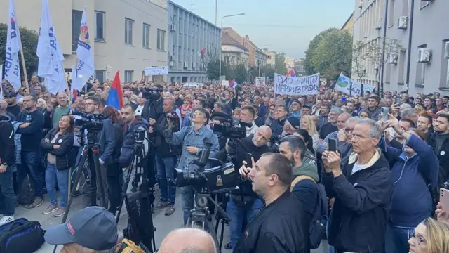 Rio Tinto u Srbiji: Blokade puteva zbog najava iskopavanja litijuma ...
