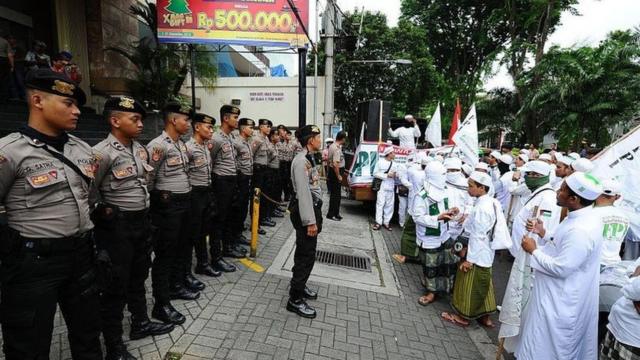 Dari Ustad Somad hingga Irshad Manji, pendakwah yang ditentang sesama ...
