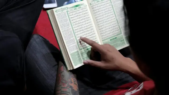 Punk Muslim: Rambut mohawk, bertato, dan tetap menyanjung Nabi Muhammad ...