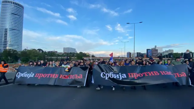 Protesti u Srbiji: U Beogradu nove demonstracije zbog nasilja u zemlji ...
