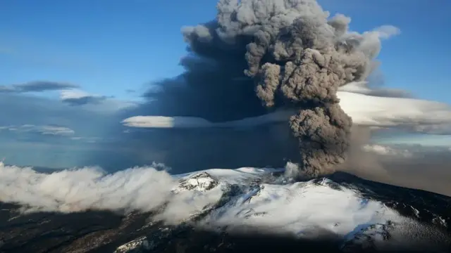 Erupcija vulkana na Islandu: Zašto nije isto kao 2010. godine - BBC ...