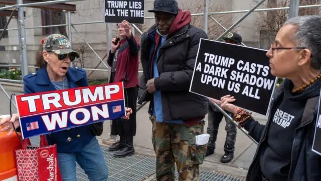 Donald Trump se convierte en el primer expresidente de EE.UU. en enfrentar cargos criminales ...