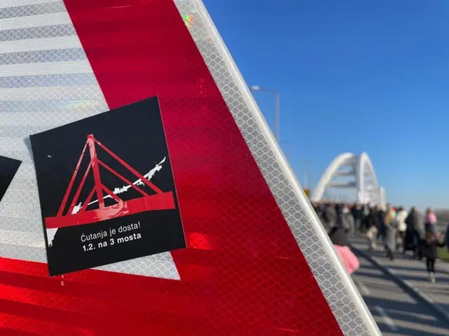 Završena studentska blokada mosta u Novom Sadu, Vučić kritikuje 'vašarsku atmosferu' - BBC News ...