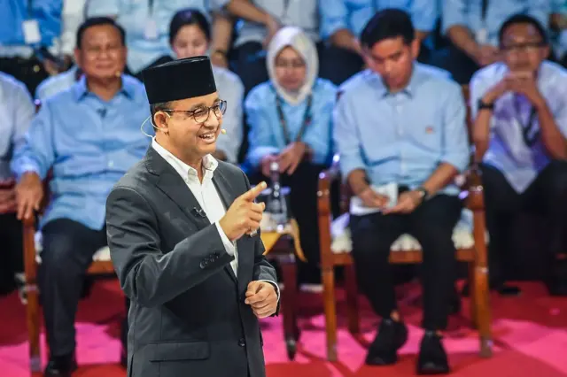 Rangkuman debat capres 2024: Apa janji capres 2024 soal hukum, HAM, korupsi dan pelayanan publik ...
