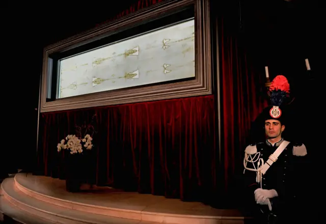 El estudio forense que afirma que las manchas de sangre de la Sábana ...