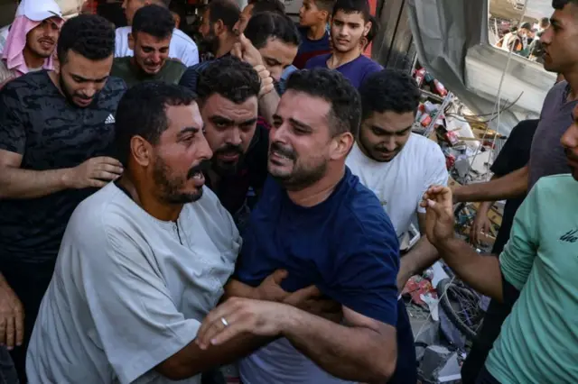 Iiraan ma awooddaa inay dagaal toos ah la gasho Israa’iil? - BBC News ...