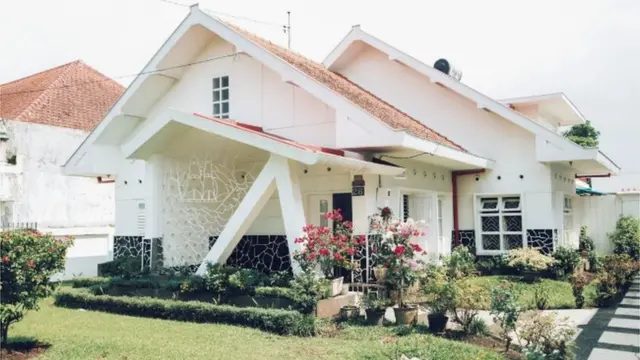 Rumah-rumah 'jengki: Kembalinya selera budaya era 1950-an - BBC News Indonesia
