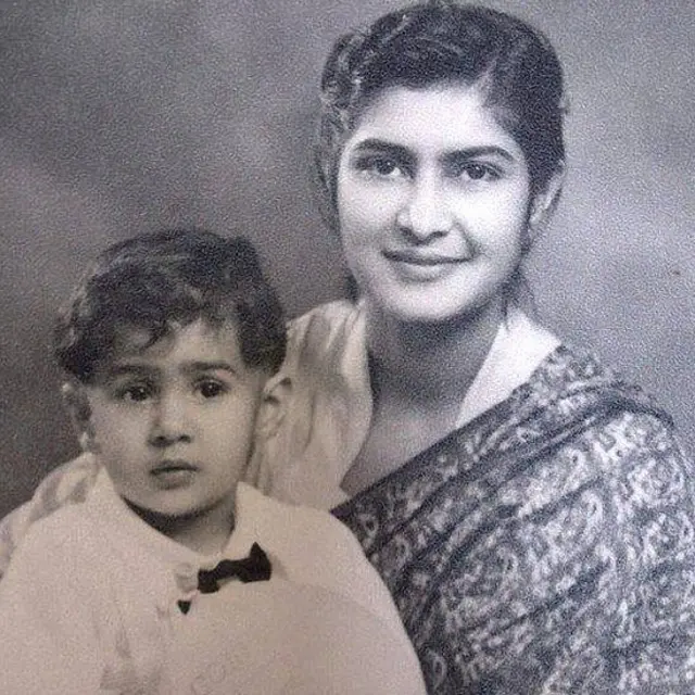 नेल्सन मन्डेला: भारतीय मूलकी महिलासँग प्रेम र वियोगको कथा - BBC News नेपाली