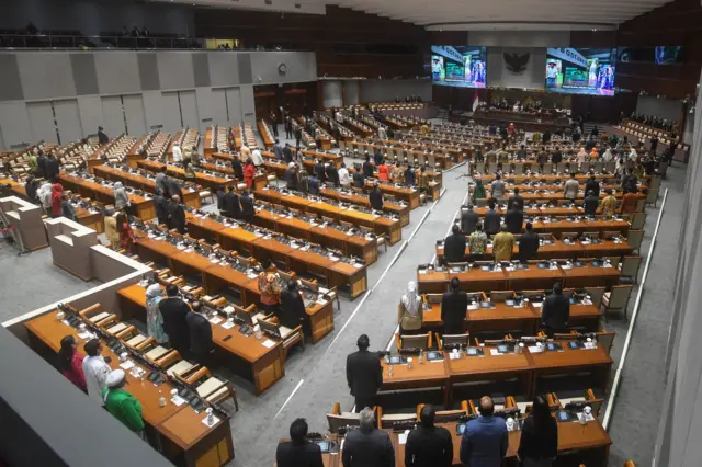 Pemilu: Ambang batas parlemen berubah mulai Pileg 2029, apakah benar PSI akan diuntungkan? - BBC ...