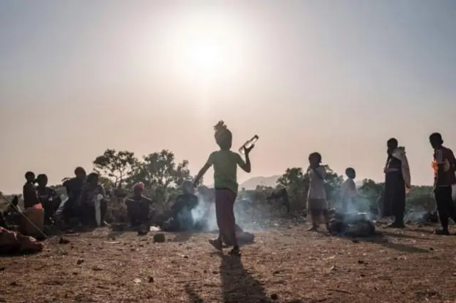 'Lola Tigraayiin ijoolleen 5,000 maatii irraa adda bahaniiru' - BBC ...