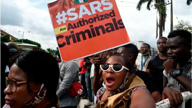 Lai Mohammed: End Sars panel report wey call Lekki toll gate shooting ...