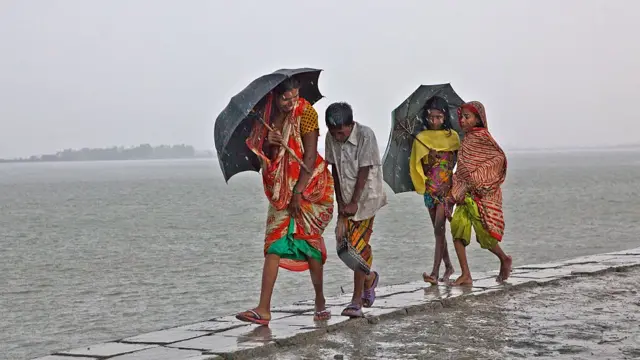 लगातार तीसरे साल भारत में मानसून से होगी भरपूर बारिश - प्रेस रिव्यू ...
