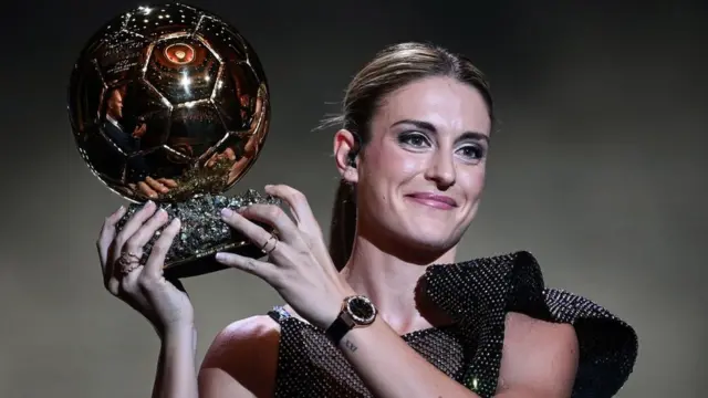 Balón de Oro 2022: la española Alexia Putellas y el francés Karim Benzema ganan el principal ...