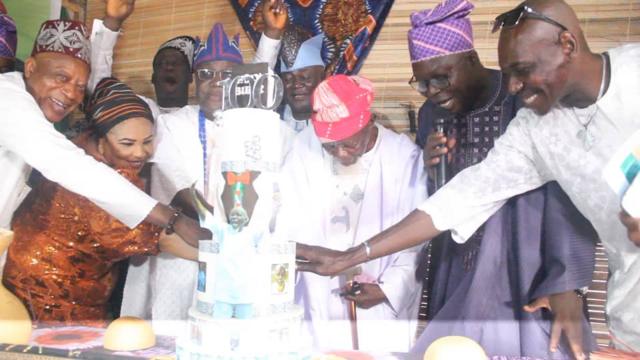 Charles Olumo Agbako at 100: Primate Ayodele fún Agbako ní ₦500,000 ...