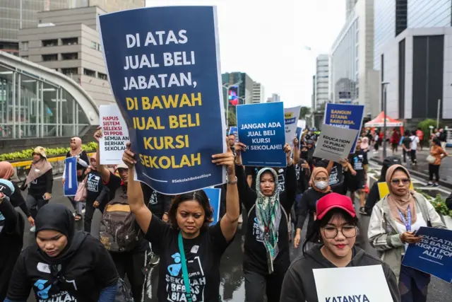 Sekolah: Katrol nilai rapor dan ragam modus kecurangan PPDB yang membuat sejumlah calon murid ...