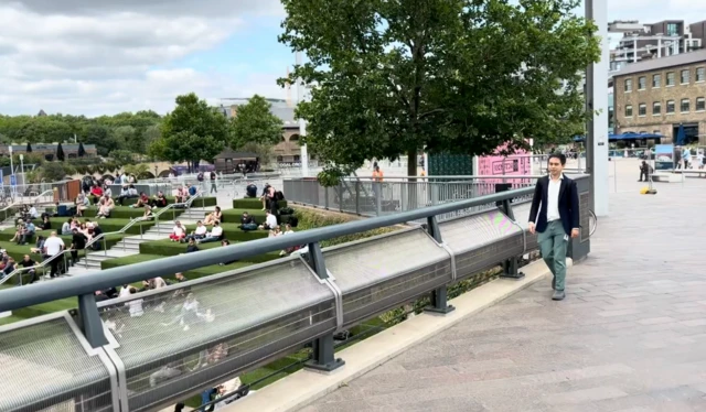 Kecerdasan buatan: Kisah ilmuwan AI Indonesia satu-satunya di markas DeepMind di London - BBC ...