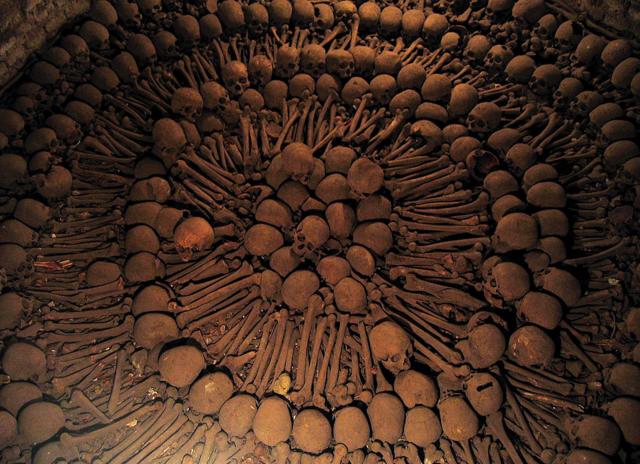 Las catacumbas de Lima, el impresionante cementerio subterráneo bajo la ...