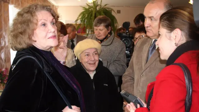 Ольга Сенюк - "мама українського Карлсона" - BBC News Україна